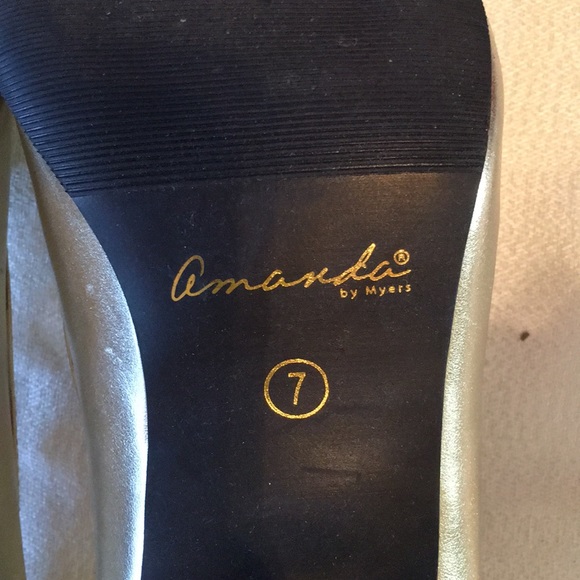 Amanda | Shoes | Amanda Pumps Gently Used | Poshmark